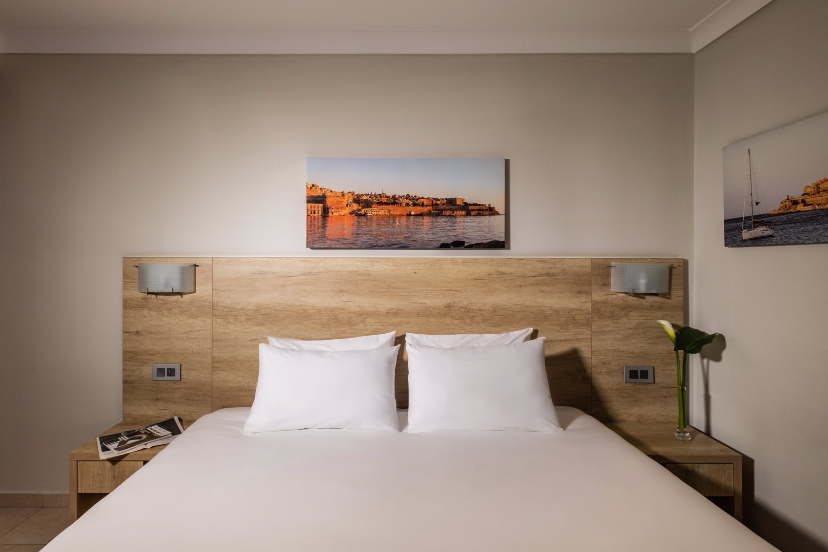 Rooms & Suites – Standard Room with Lateral Sea View – Balcony – Qawra ...